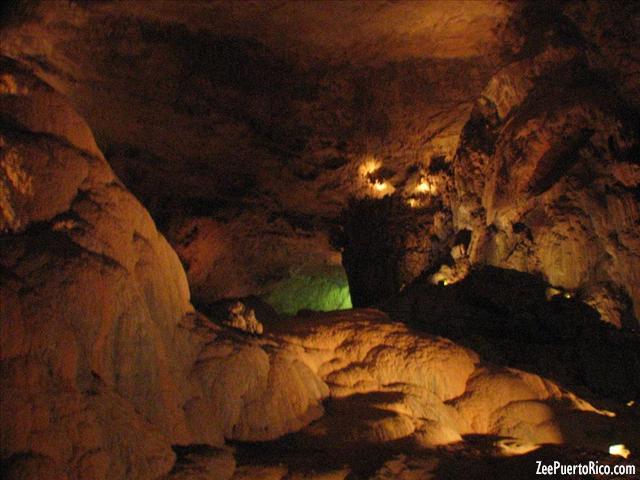 Parque de las Cavernas del Río Camuy - ZeePuertoRico.com