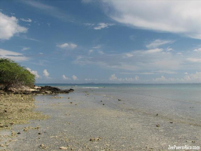 Playa Melones - ZeePuertoRico.com