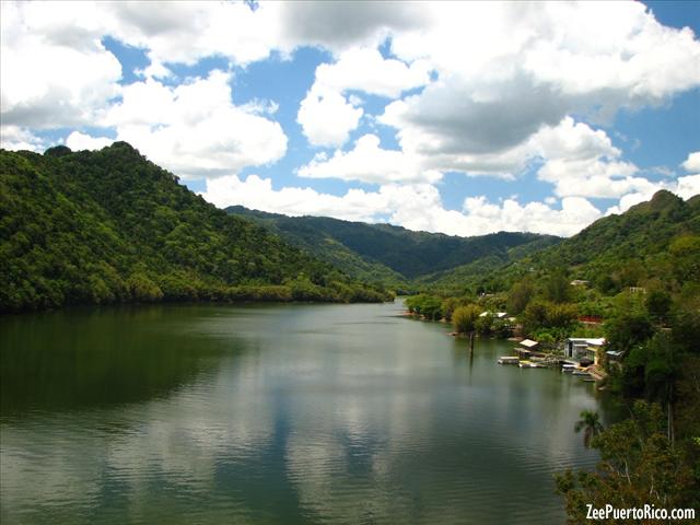 Lago Dos Bocas - ZeePuertoRico.com
