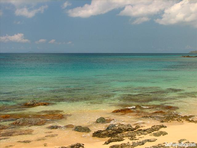Playa el Gallito - ZeePuertoRico.com